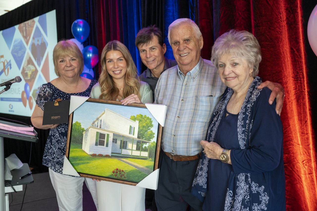 LA FAMILLE GIGUÈRE CÉLÈBRE LES 50 ANS DE SG ÉNERGIE – Autour de l'île