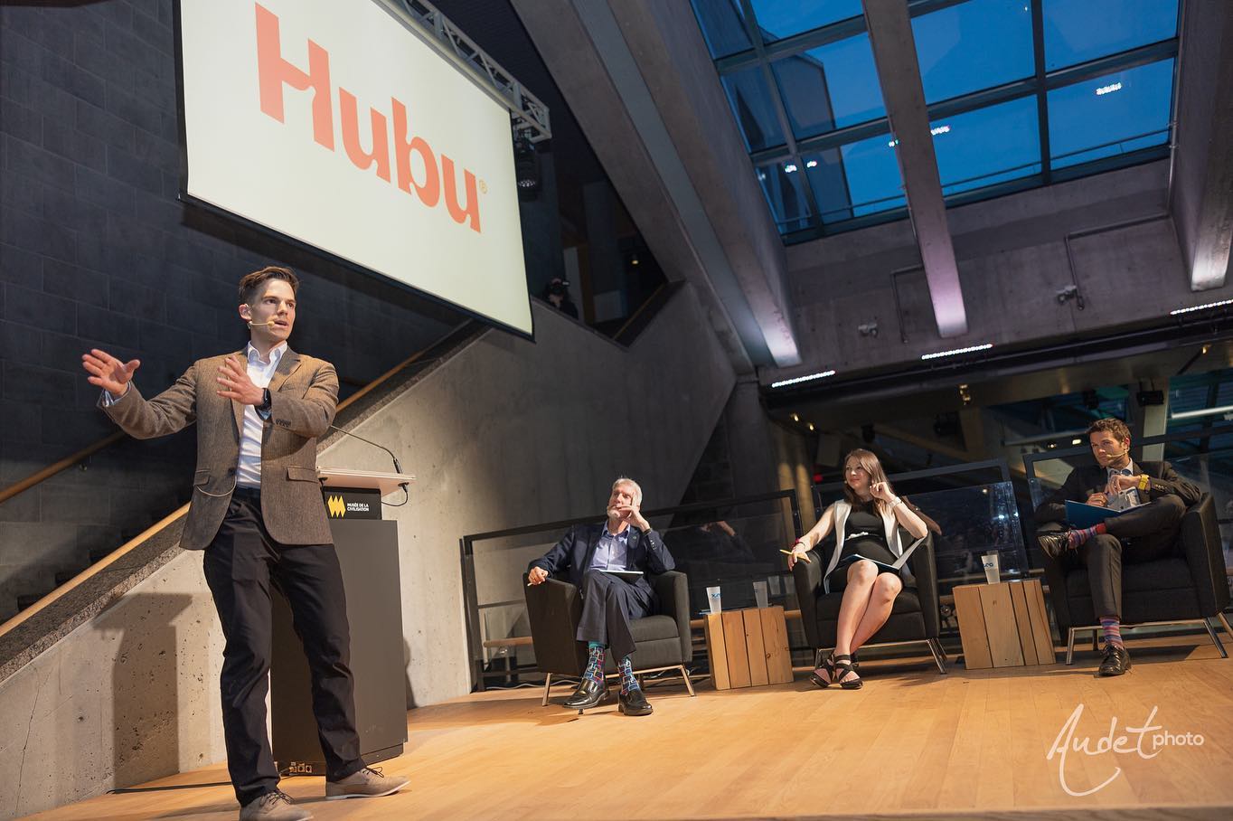 Hubu Expérience Humaine remporte la bourse Jeune entreprise